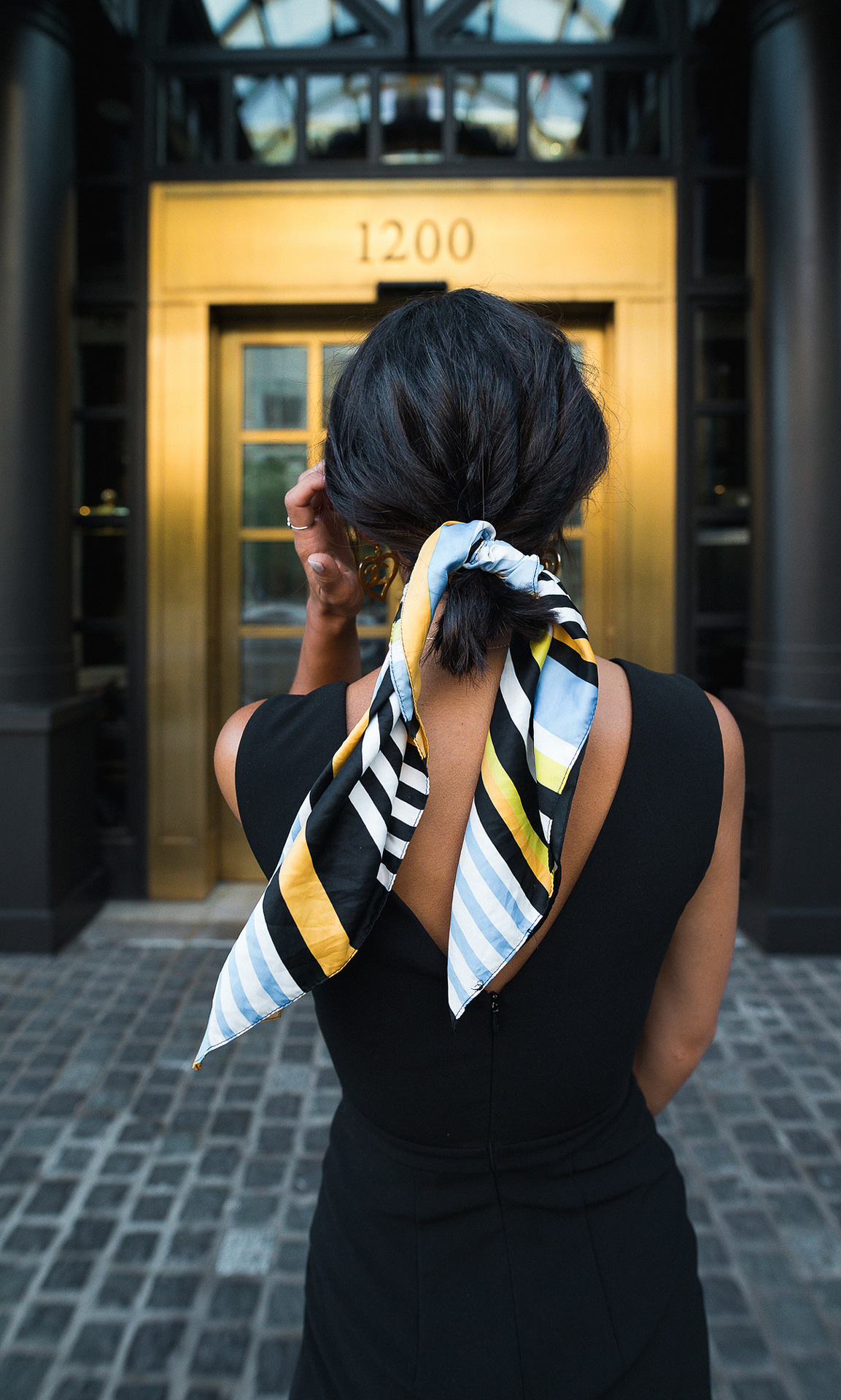 5 chic ways to wear a headscarf - This Time Tomorrow